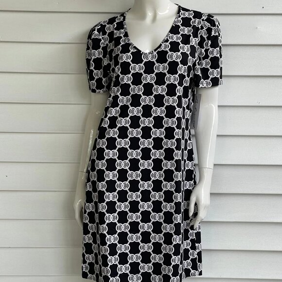 Lulu-B | Dresses | Lulub Ladies Black White Medallion Print Puffed ...